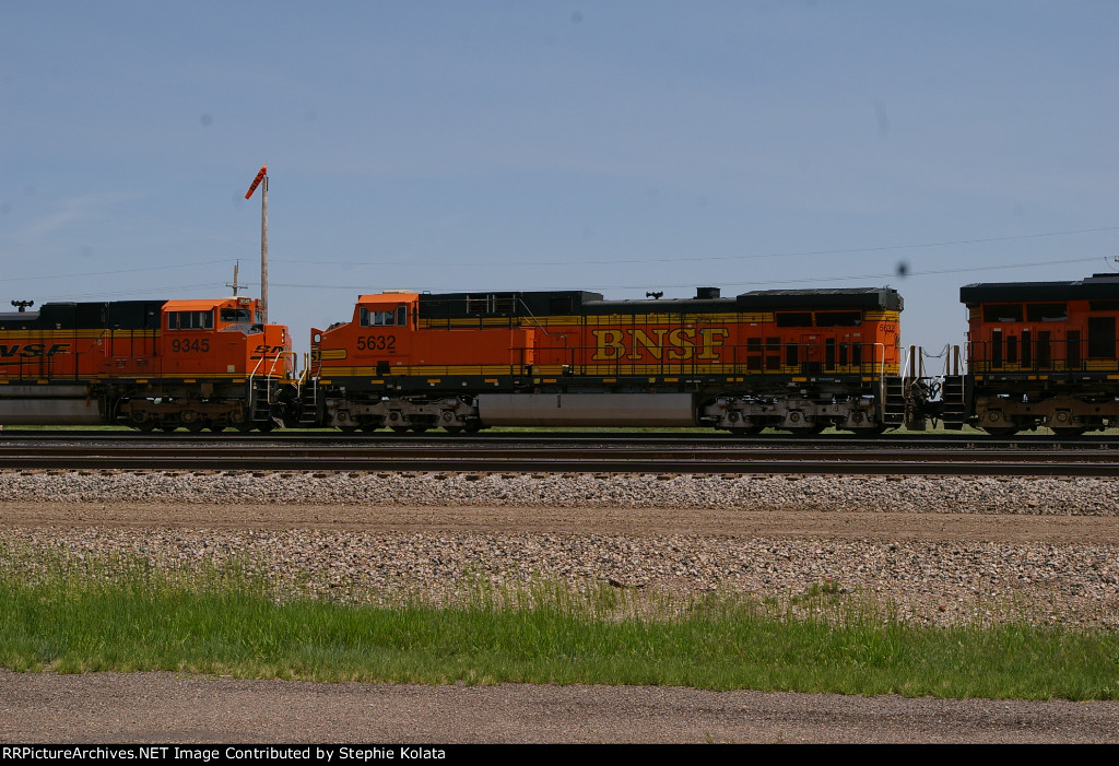 BNSF 5632